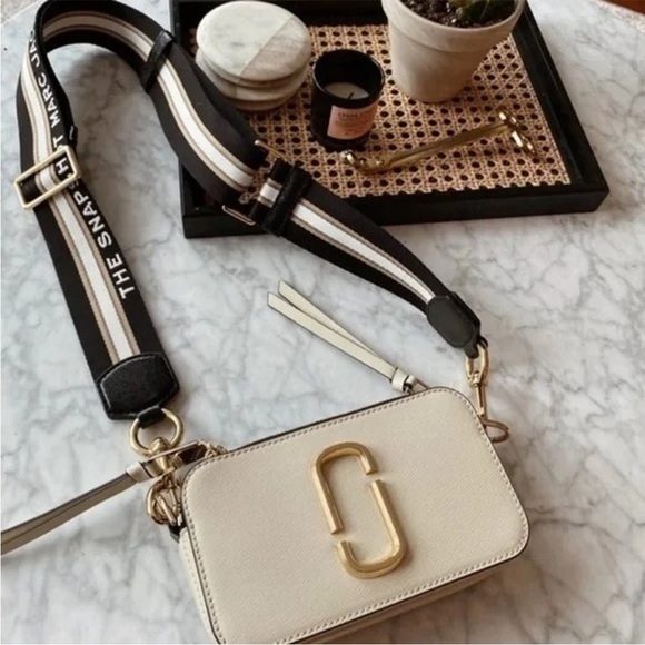 Marc Jacobs | Bags | Marc Jacobs Snapshot Purse Nwt In Packaging | Poshmark